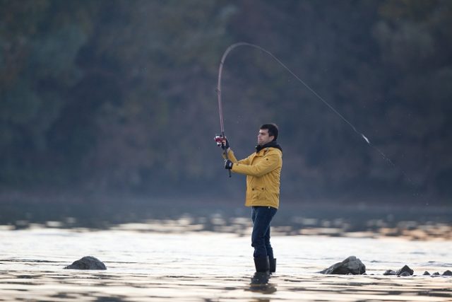 6 Fishing Rod Casting Techniques (Basic to Advanced)