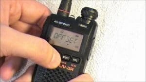 8 Best Handheld Ham Radios Reviewed (Cheap, Survival, Most Powerful)