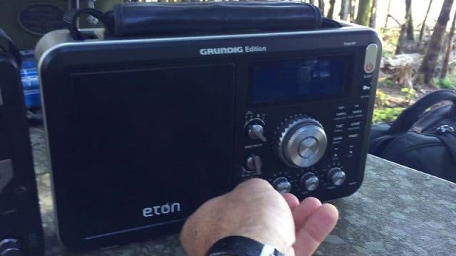 8 Best Shortwave Radios Reviewed (Transceivers, Portable Receivers)