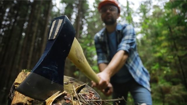 A Guide to Axe Safety and Maintenance