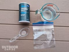 6 Easy DIY Ways to Make Ice Packs for Coolers